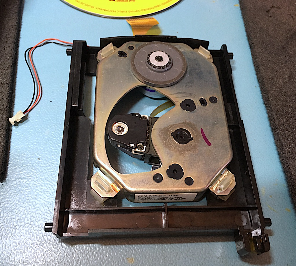 CD 951 Reparatie - Bram Jacobse