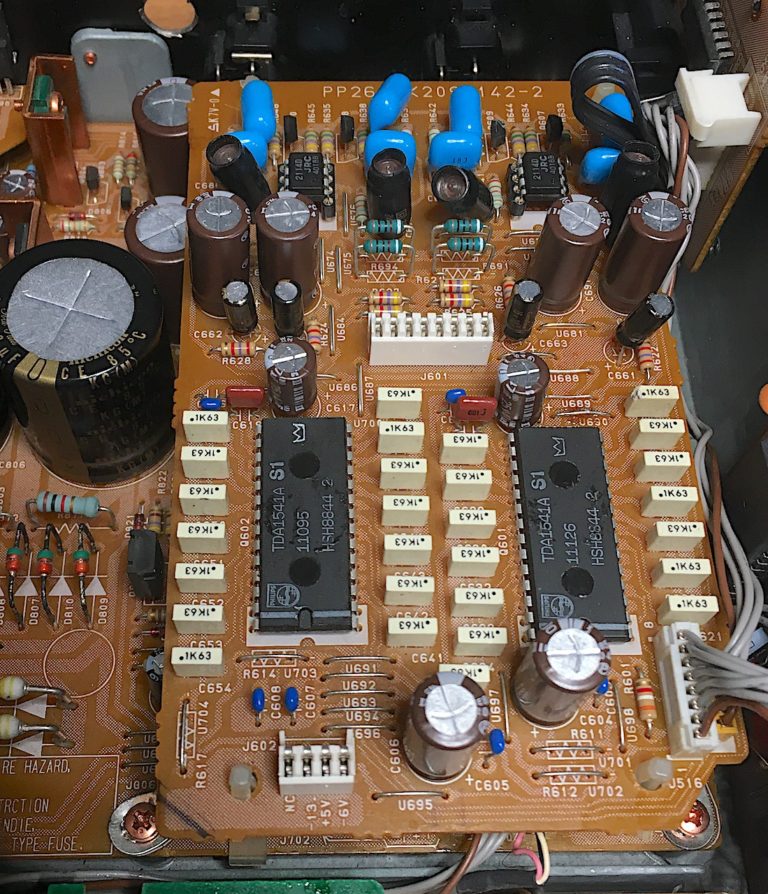 Sound decoupling caps TDA1541a - Bram Jacobse