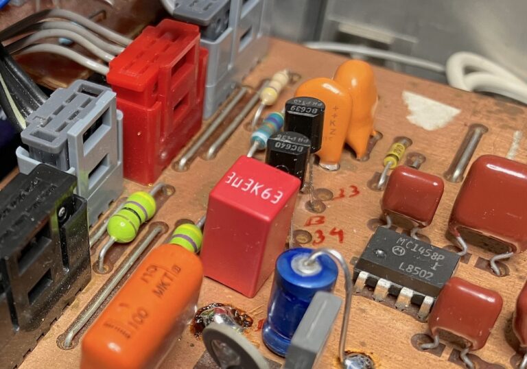 CD 104 repair and refurbisch - Bram Jacobse