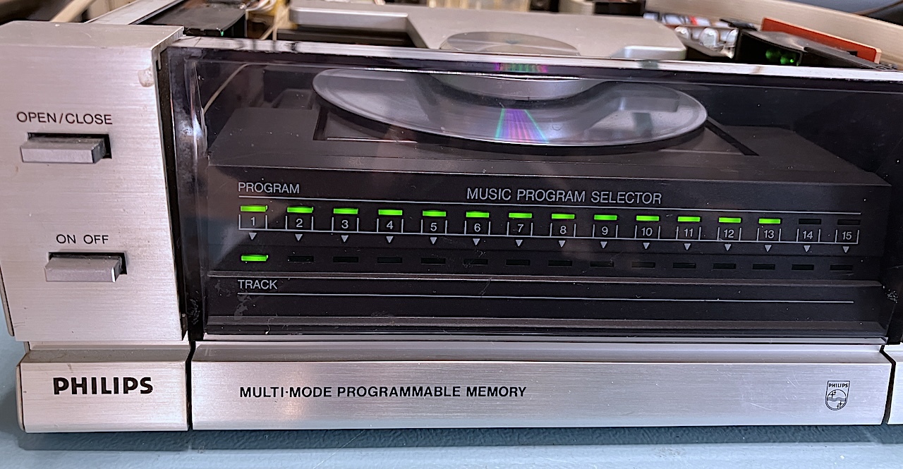 Philips CD303 met wat handicaps - Pagina 2 - MFBfreaks.com