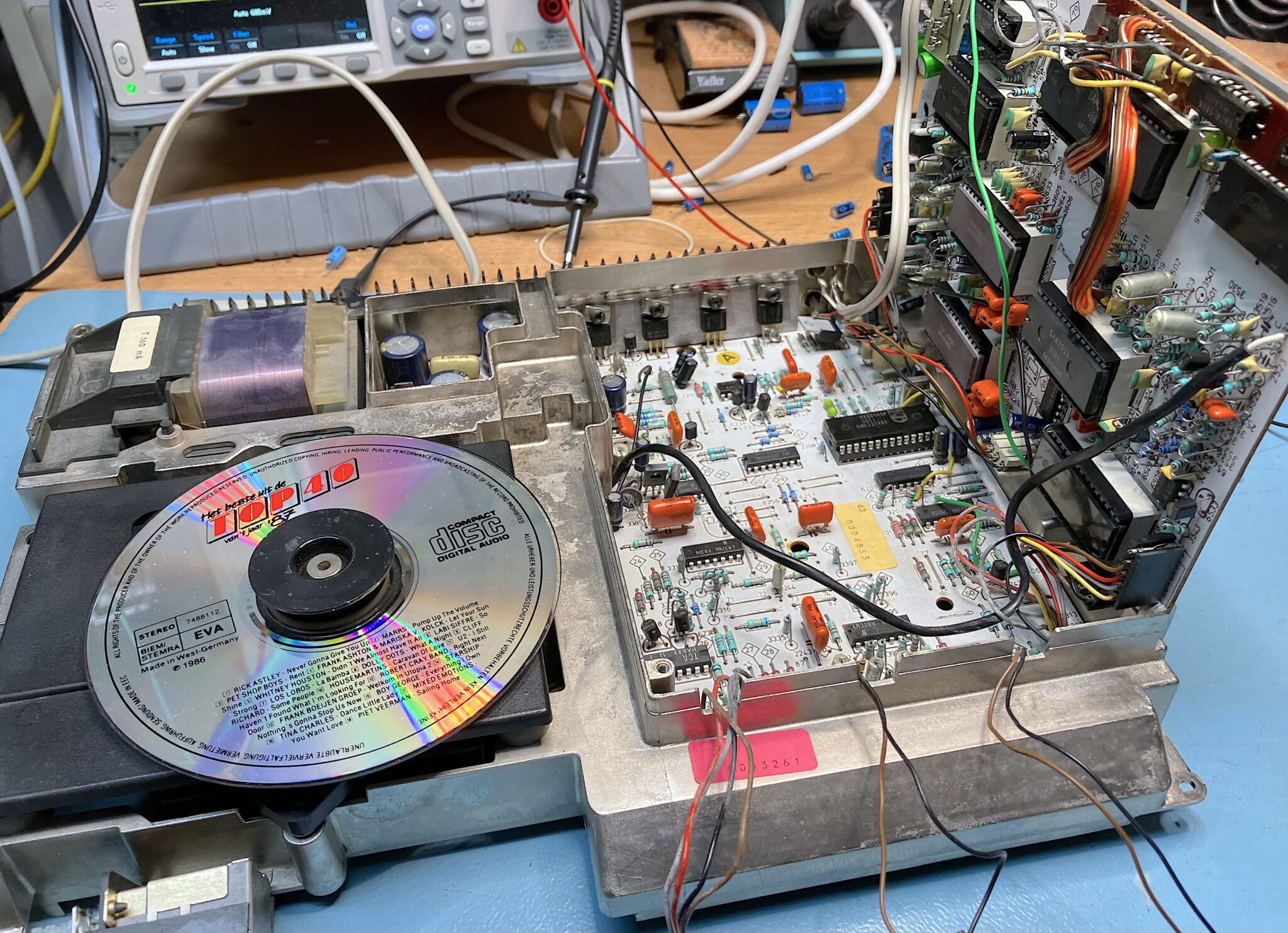 CD 100 Distortion and Hum - Bram Jacobse
